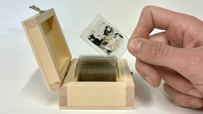 Samples prep – Thin Section Lab